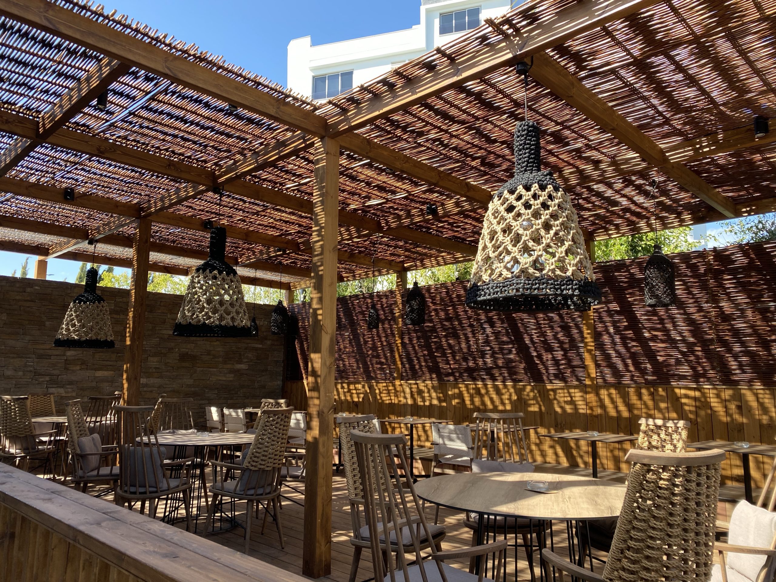 Το νέο, ανανεωμένο Rebuke Lounge είναι εδώ τώρα και με brunch! - City Of Larnaka