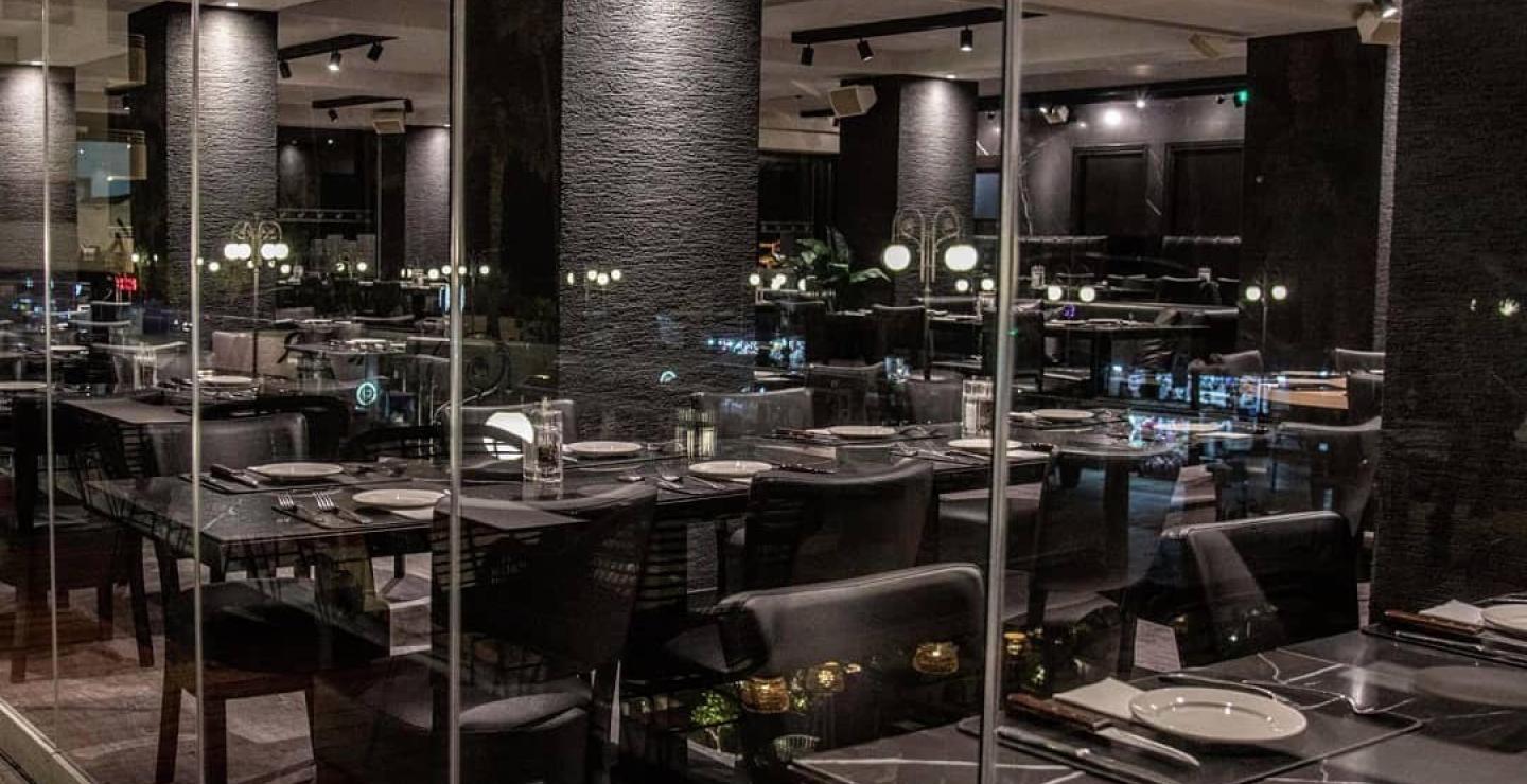 Νέο Vibe Dining Concept στο ολότελα ανακαινισμένο Hobos Steak House ...