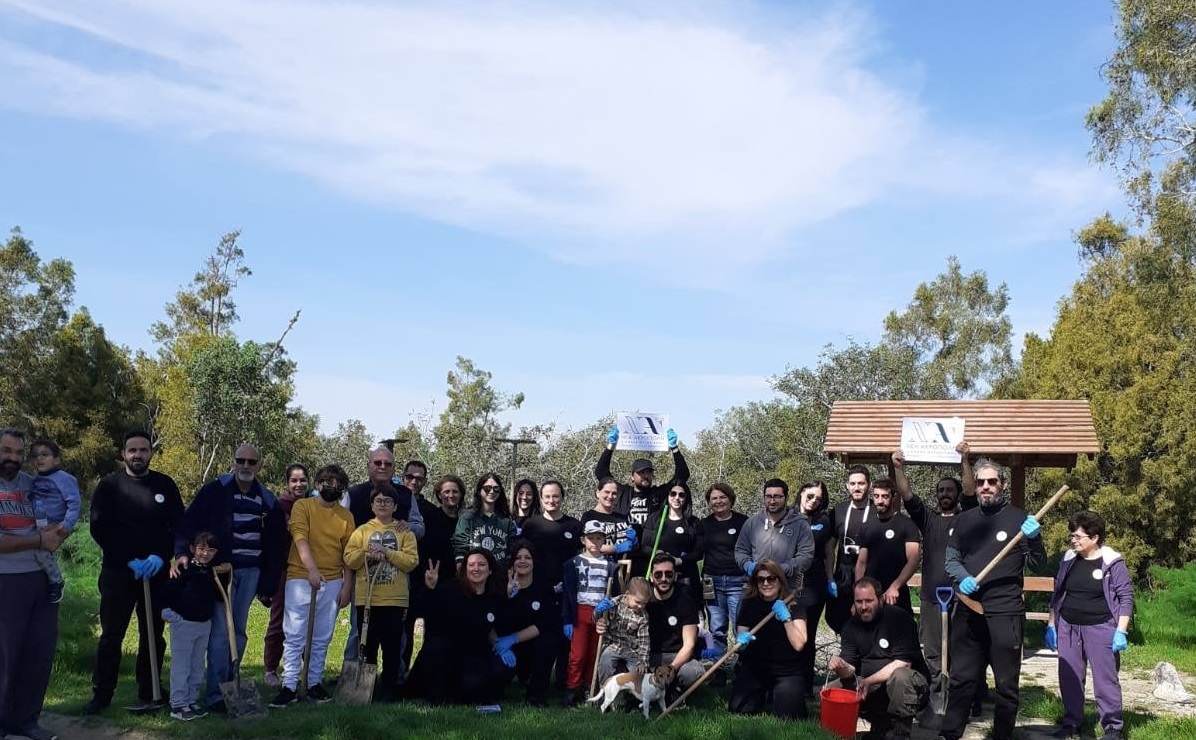 Δεντροφύτευση και καθαρισμός του πάρκου στον εκδρομικό χώρο της Αλυκής ...