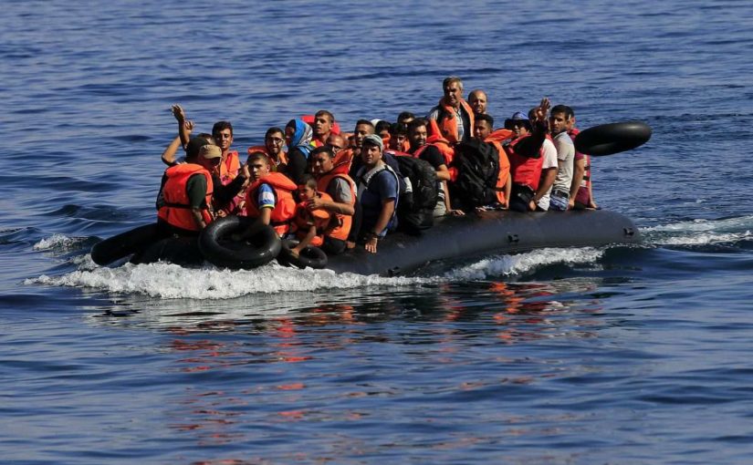 Στη Λάρνακα τα πλοιάρια που μετέφεραν πάνω από 100 μετανάστες - City Of ...