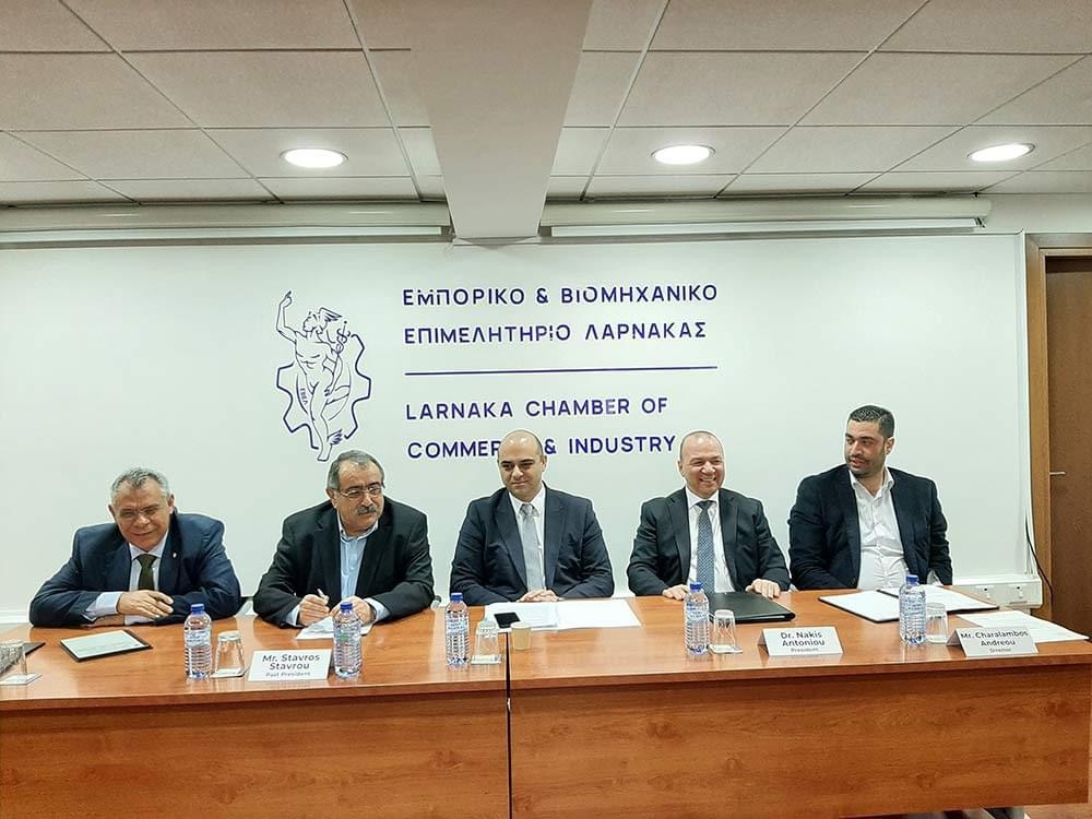 𝚺𝛖𝛎ά𝛎𝛕𝛈𝛔𝛈 𝛕𝛐𝛖 𝚫.𝚺 𝚬𝚩𝚬 𝚲ά𝛒𝛎𝛂𝛋𝛂ς 𝛍𝛆 𝛕𝛐𝛎 𝚼𝛑𝛐𝛖𝛒𝛄ό 𝚬𝛒𝛄𝛂𝛔ί𝛂ς 𝛋𝛂𝛊 𝚱𝛐𝛊𝛎𝛚𝛎𝛊𝛋ώ𝛎 ...