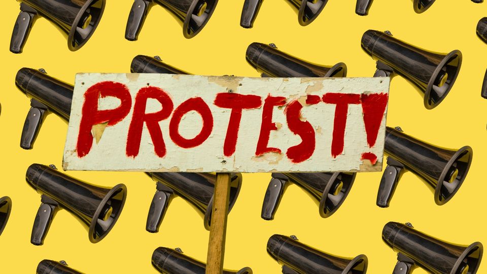 Διαμαρτυρία υπερ του κράτους δικαίου και κατα της διαφθορας - City Of ...