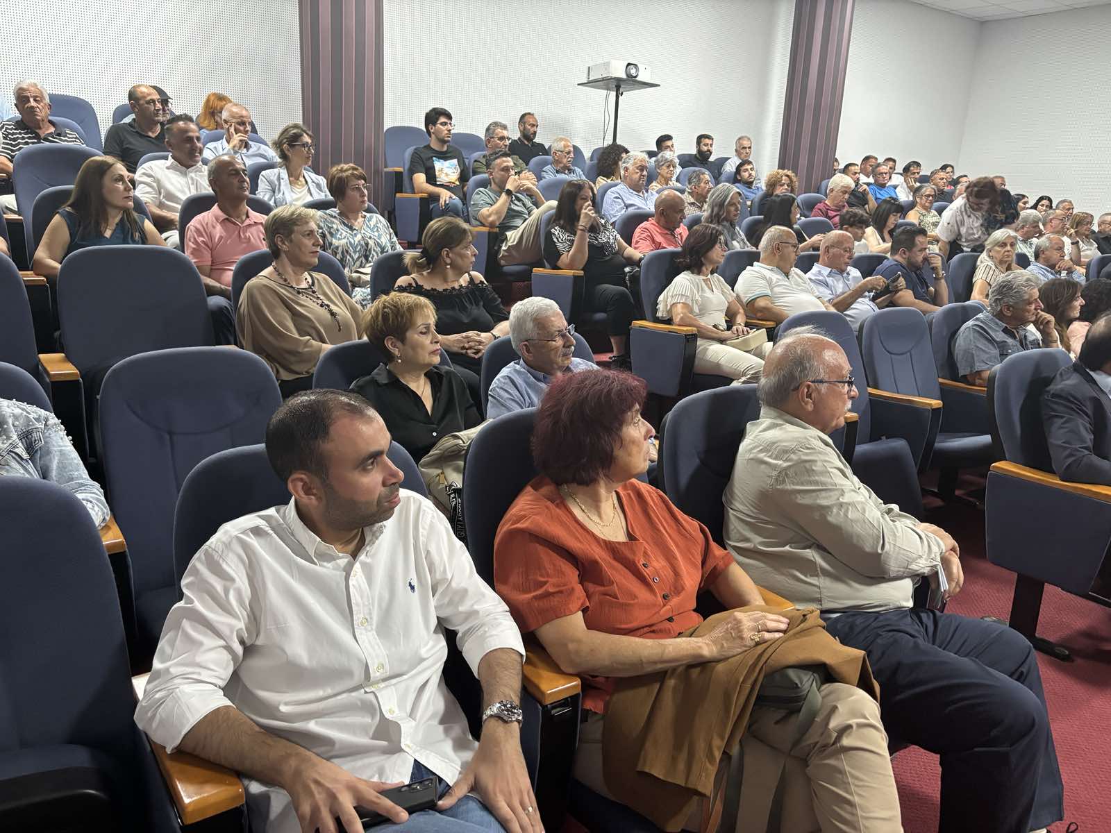 Κατάμεστη η αίθουσα στην προβολή του ντοκιμαντέρ «Το Νερό στην Κύπρο ...
