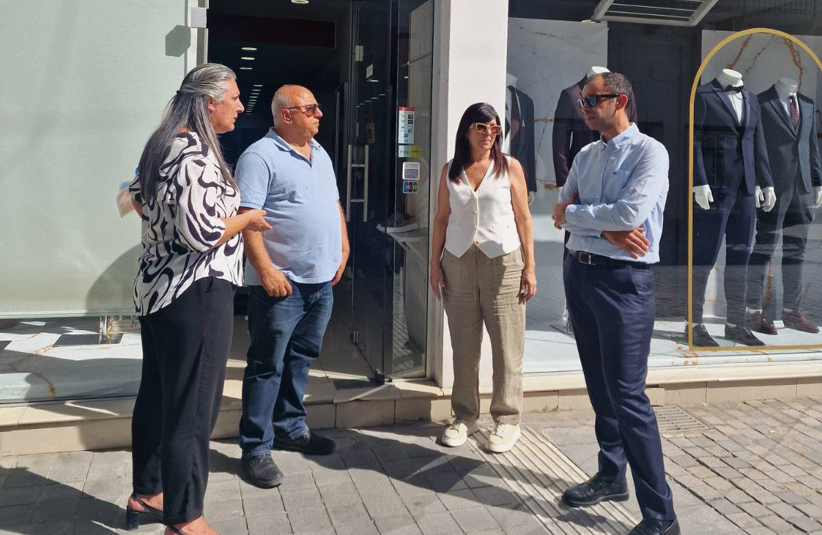 Επίσκεψη ΑΚΕΛ στο εμπορικό κέντρο Λάρνακας - City Of Larnaka