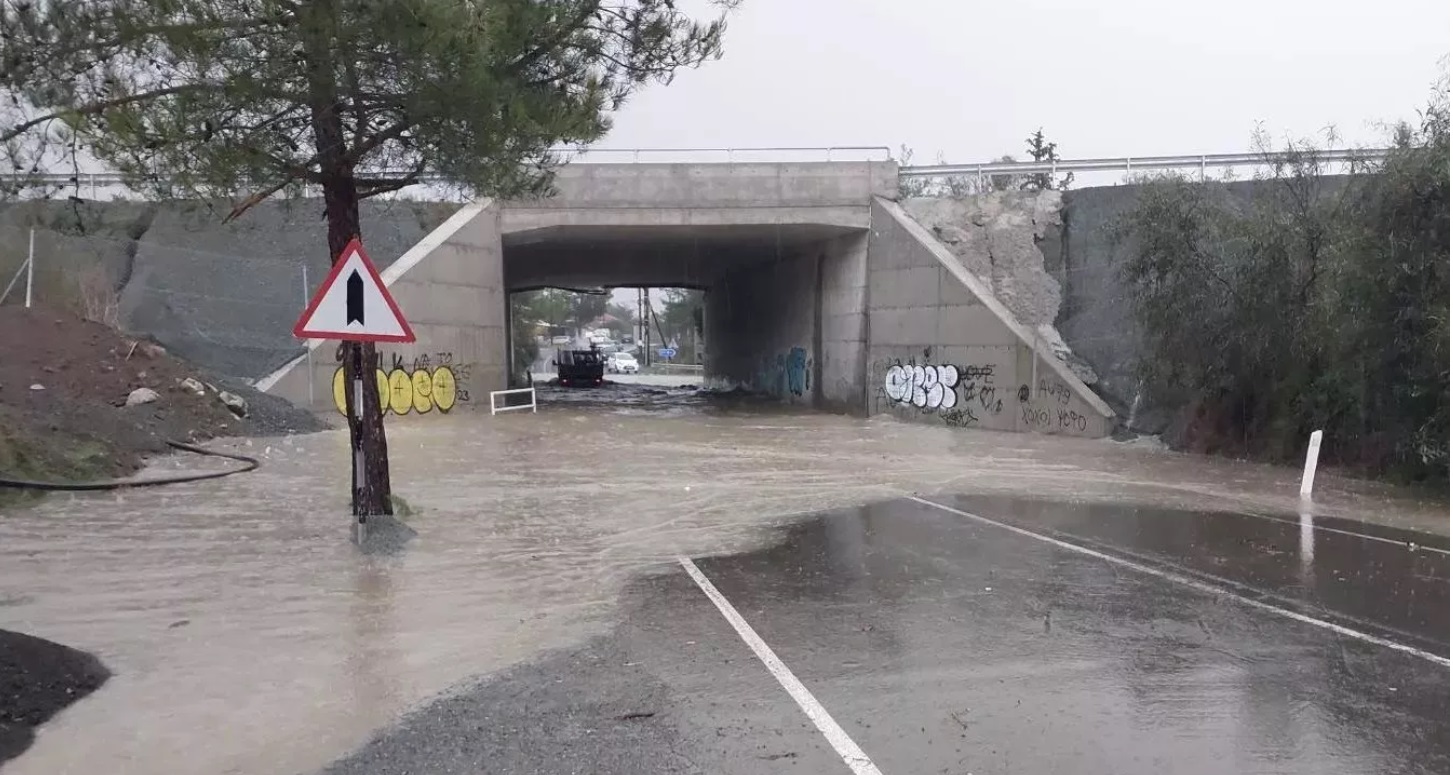 Οι έντονες καταιγίδες στον Κόρνο έχουν εξήγηση – Τι λέει στο philenews ...